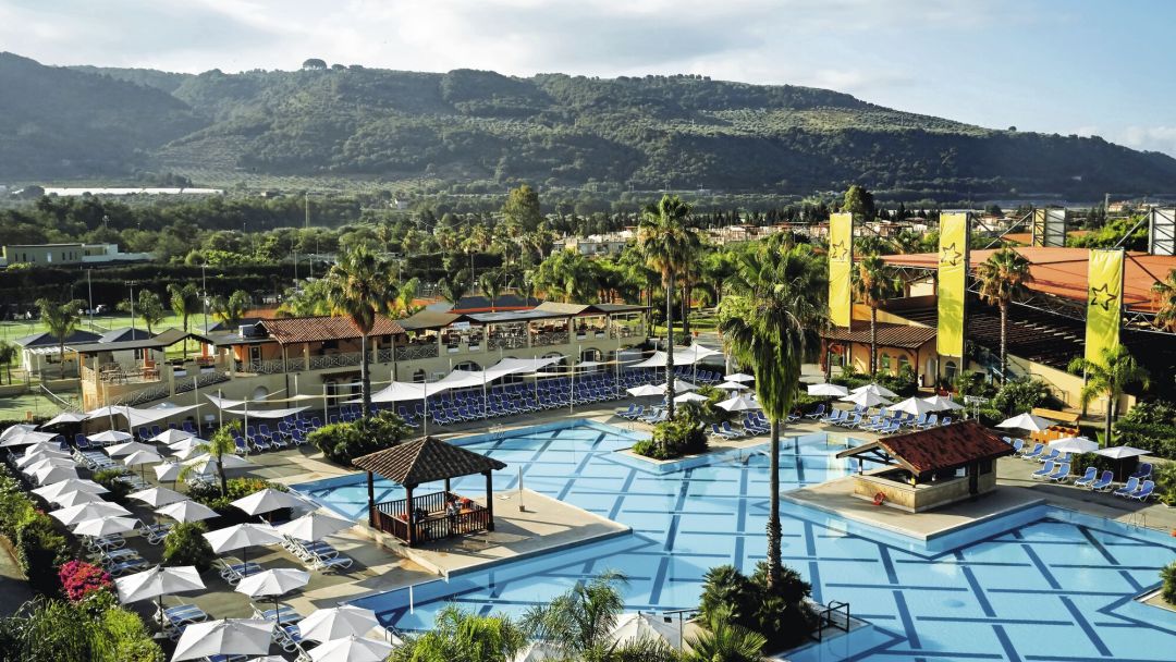 TUI MAGIC LIFE Calabria - Free Child Places 2026 / 2027 Holidays - Free ...